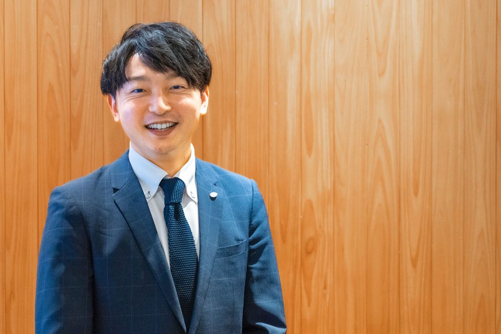 POP、パッケージ、EC、 クリエイティブを一箇所で管理し、 ブランドの世界観を統一 | AdFlow